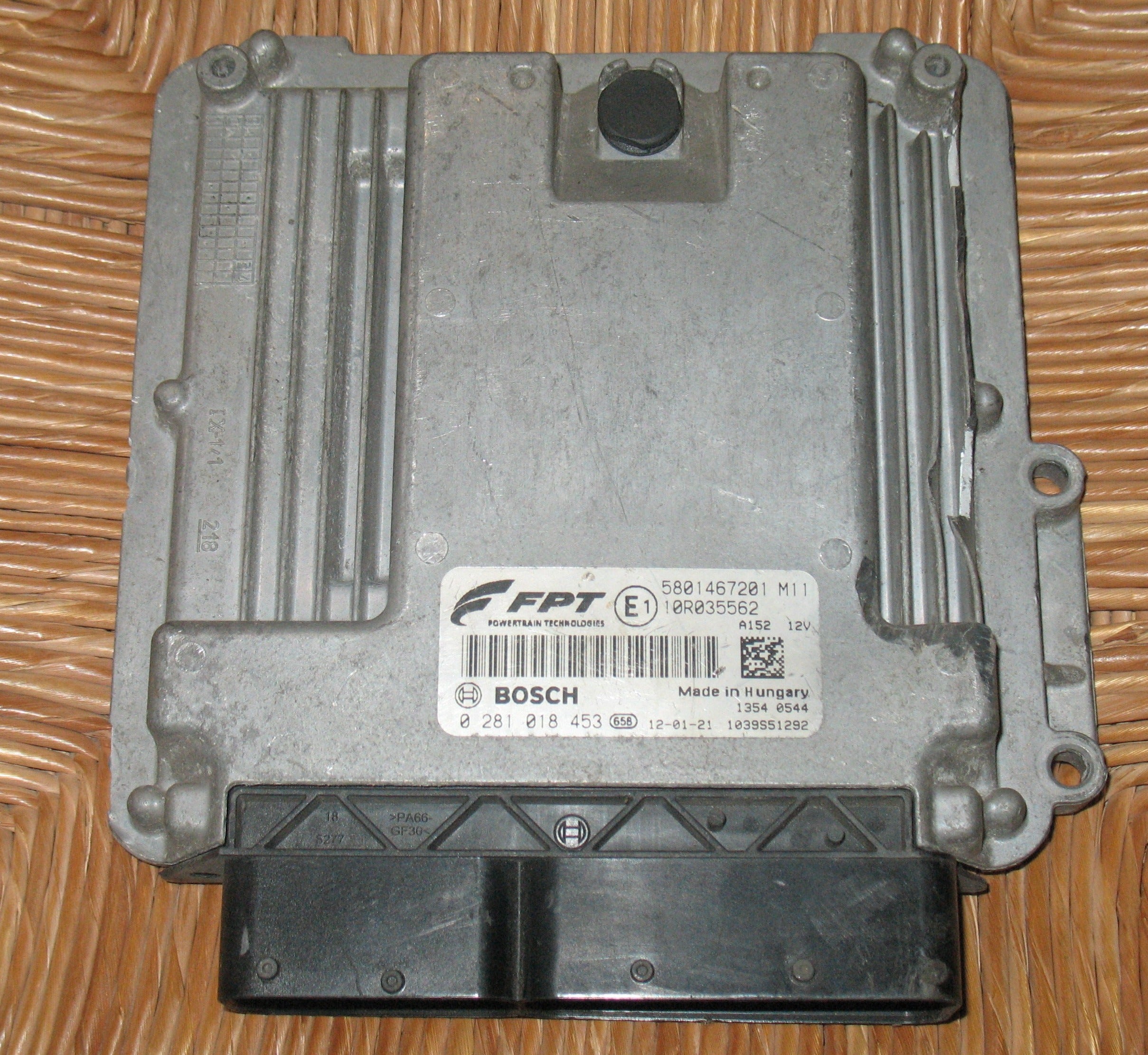 ECU CENTRALINA IVECO DAILY 3.0 0281018453 EDC17CP52-4.10 5801467201 10 ...