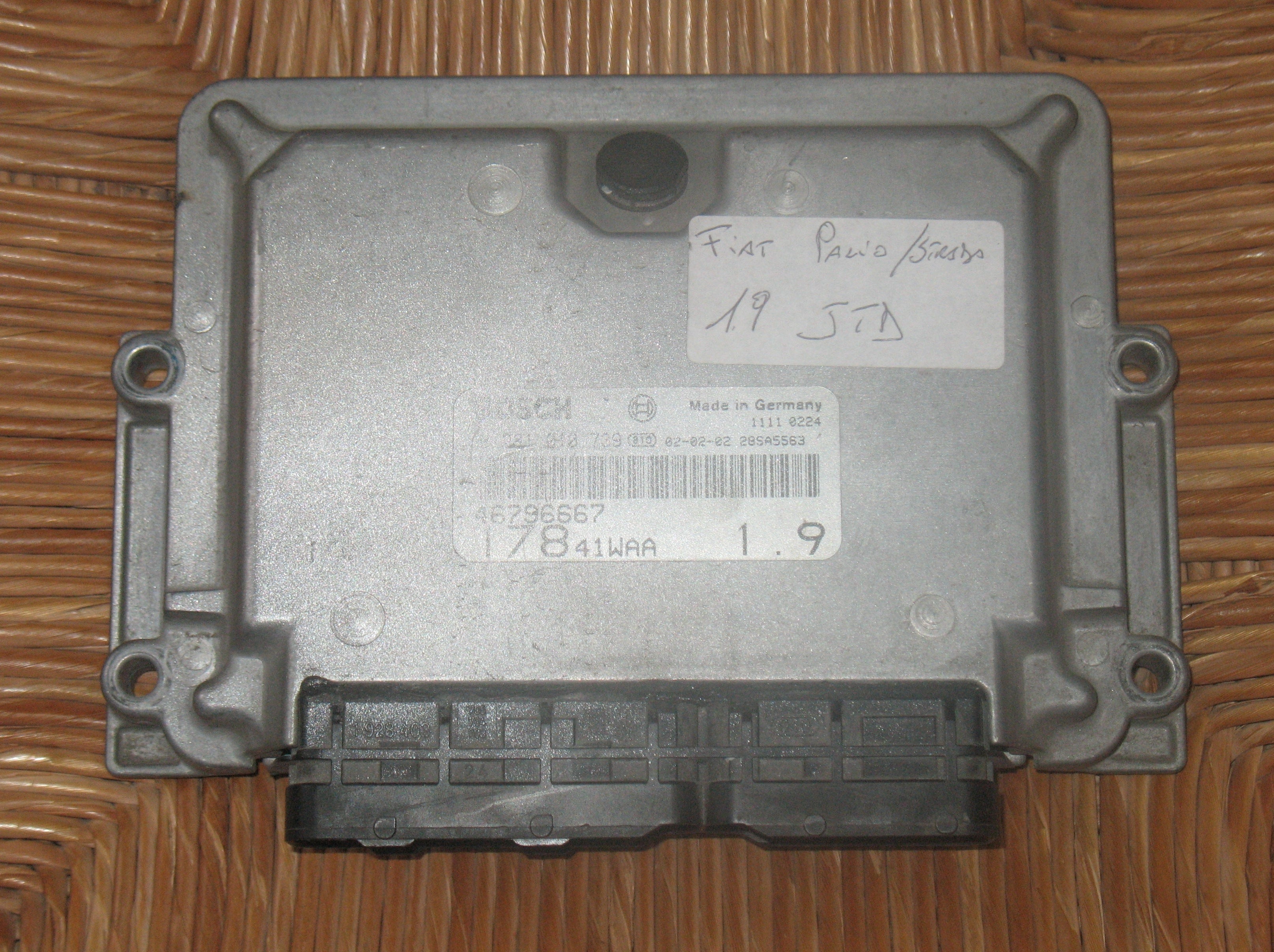 ECU Fiat Palio Strada 1.9 0281010739 Bosch EDC15C7 | Centralina Motore ...