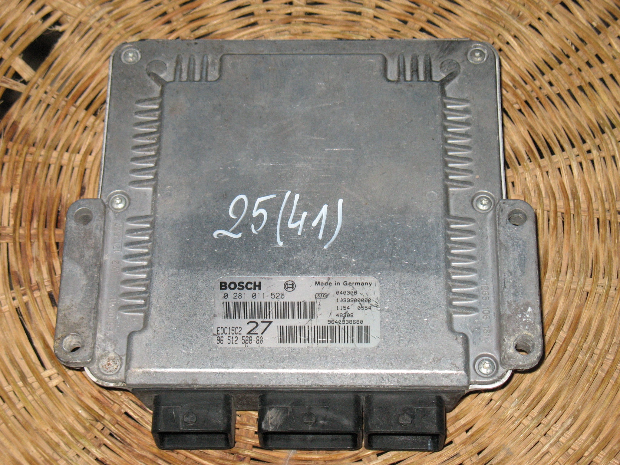 ECU PEUGEOT 206 2.0 HDI BOSCH 0281011525 9651256880 EDC15C2 27 – EcuFacile