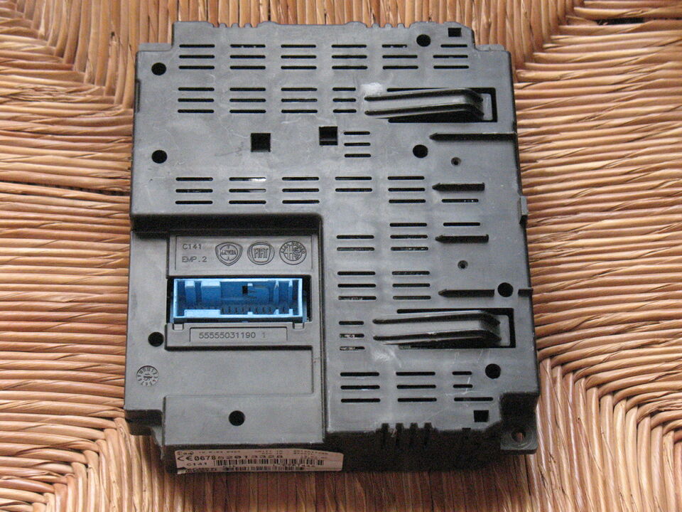 52013328 centralina modulo bluetooth blue & me fiat 500 – EcuFacile