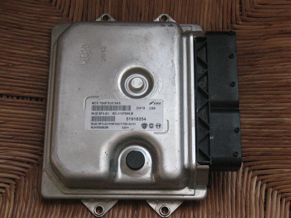 ECU Centralina Fiat Qubo 1.3 Multijet 75cv 51918354 1743Q121 MJD8F3.Q1 ...