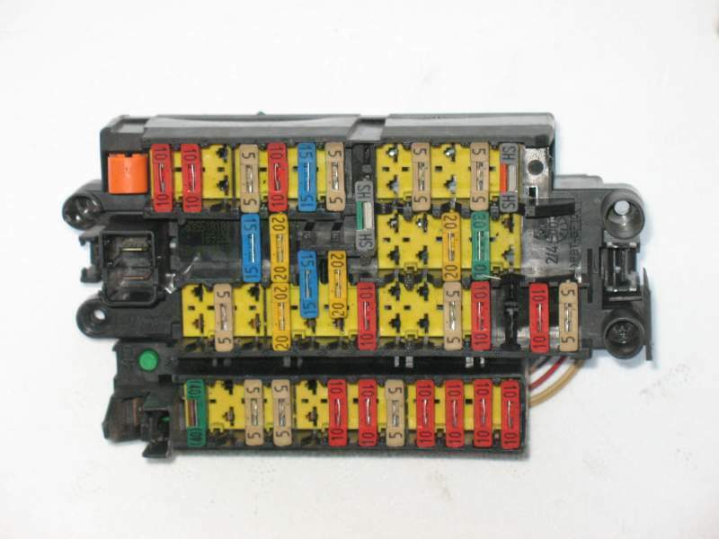 PEUGEOT / CITROEN INTERNO Fusebox 9635518180 / 9635518280 – EcuFacile