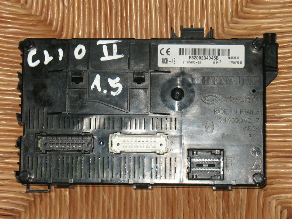 Body computer renault clio 2 p8200234045b uch-n2 21675786-8a – EcuFacile