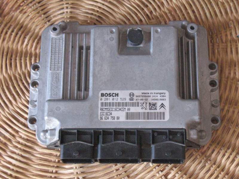 Ecu citroen C3 1 4 hdi 9663475880 0281012529 Bosch EDC 16C34-4.61 ...